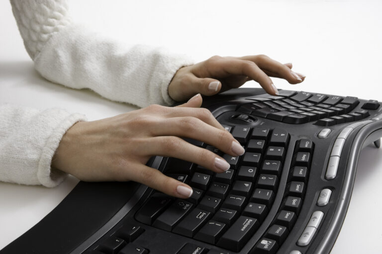 Microsoft Sculpt Ergonomic Keyboard: A Comprehensive Review